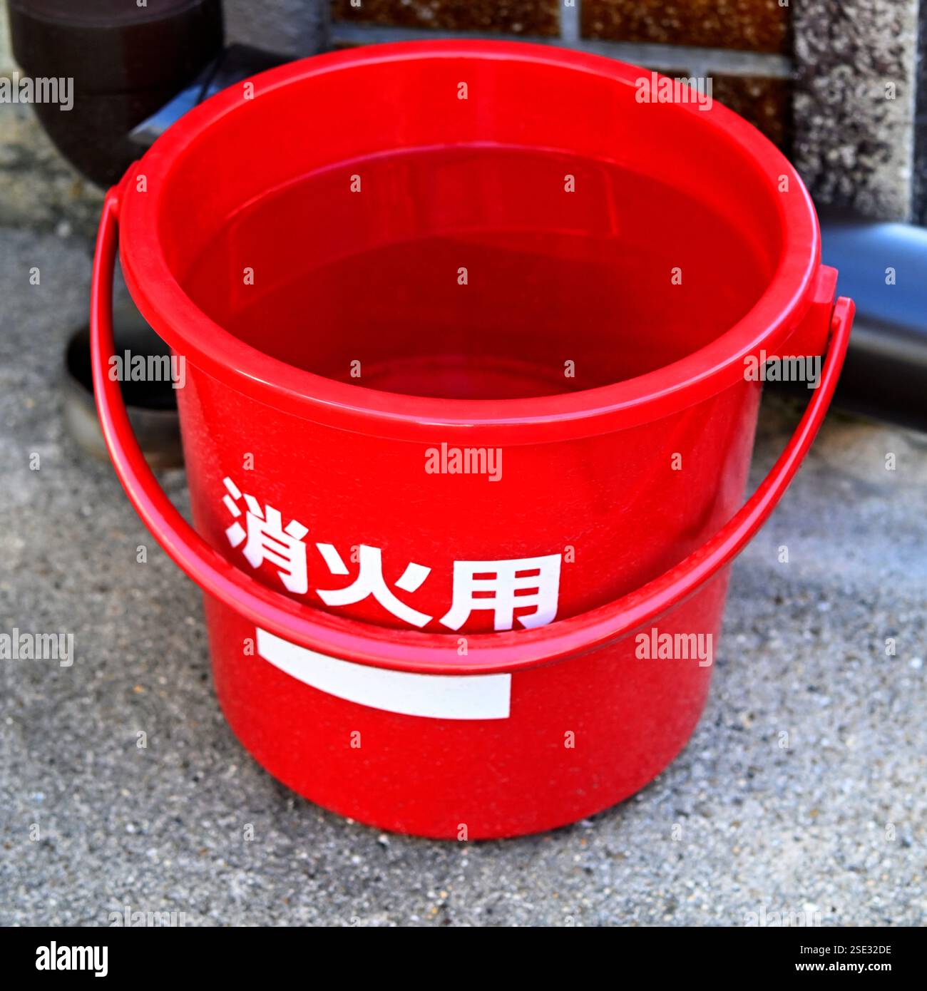 Fire bucket Kyoto Japan Stock Photo - Alamy