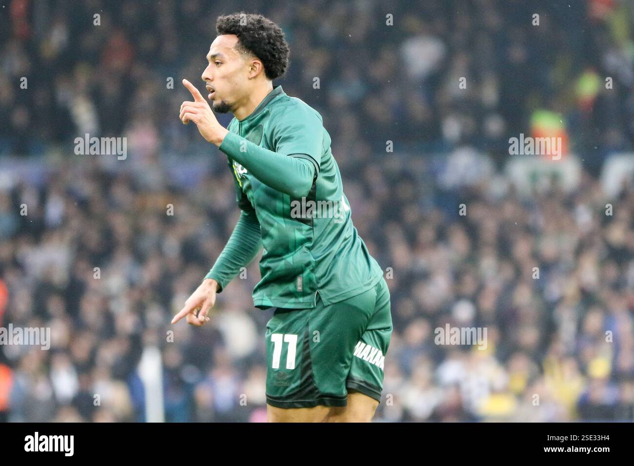 Elland Road, Leeds, England, February 8th 2025: Femi Azeez (11 Millwall ...