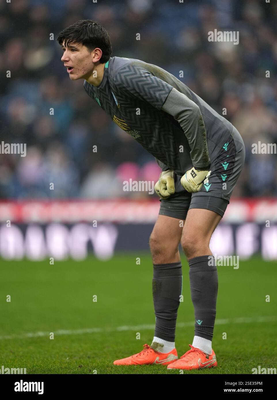 Sheffield Wednesday goalkeeper James Beadle during the Sky Bet ...
