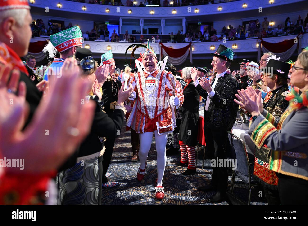 Cologne, Germany. 07th Feb, 2025. Prince Carnival 2025 "Prince René I ...