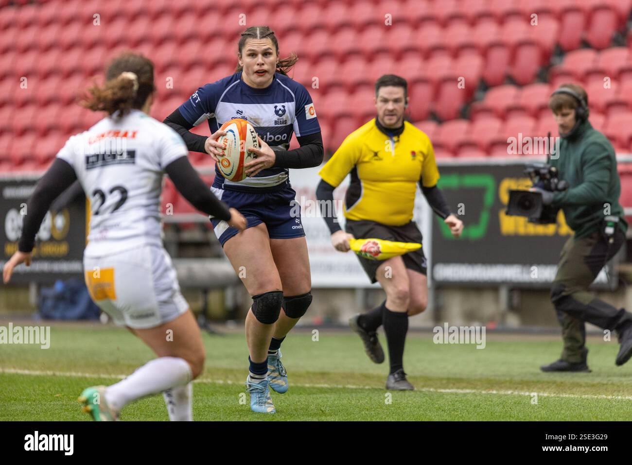 Bristol's Ilona Maher head towards the try line PWR match at Ashton ...