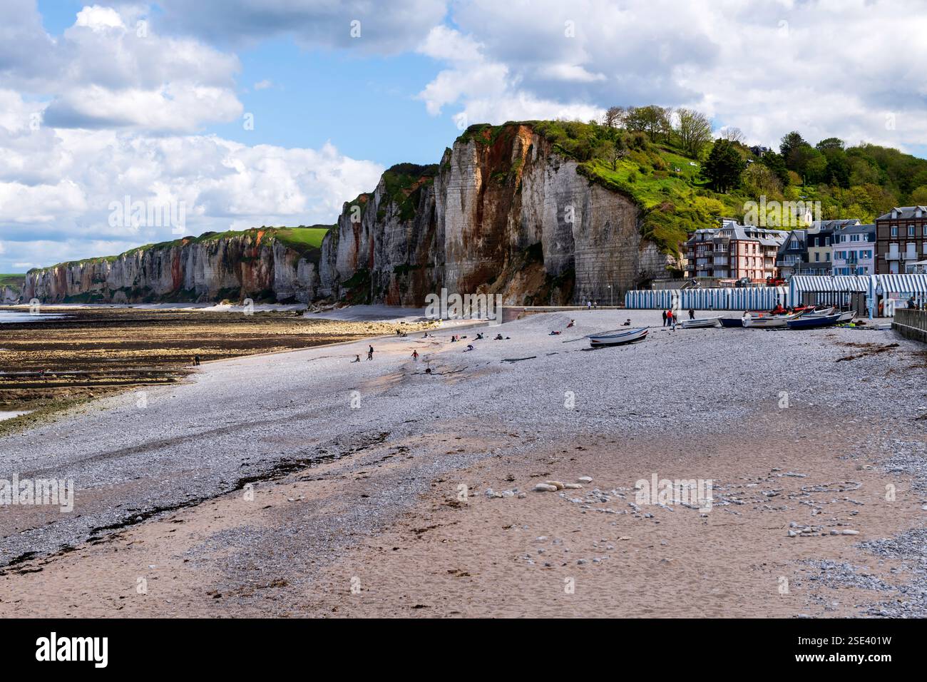 The beach and cliffs at Yport, Seine-Maritime, Normandy, France Stock ...
