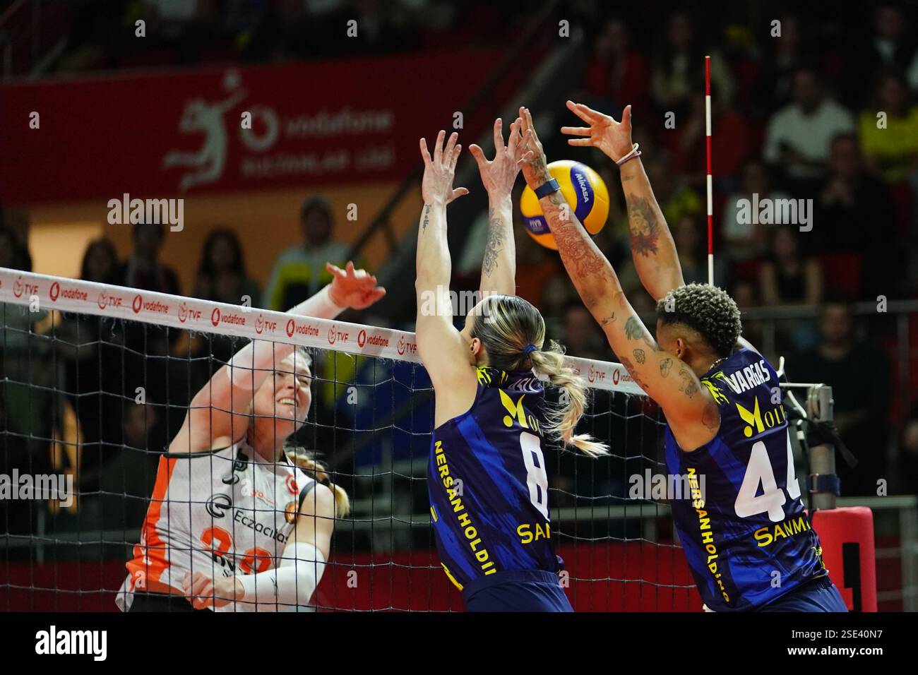 ISTANBUL, TURKIYE - JANUARY 26, 2025: Asli Kalac and Melissa Vargas in ...