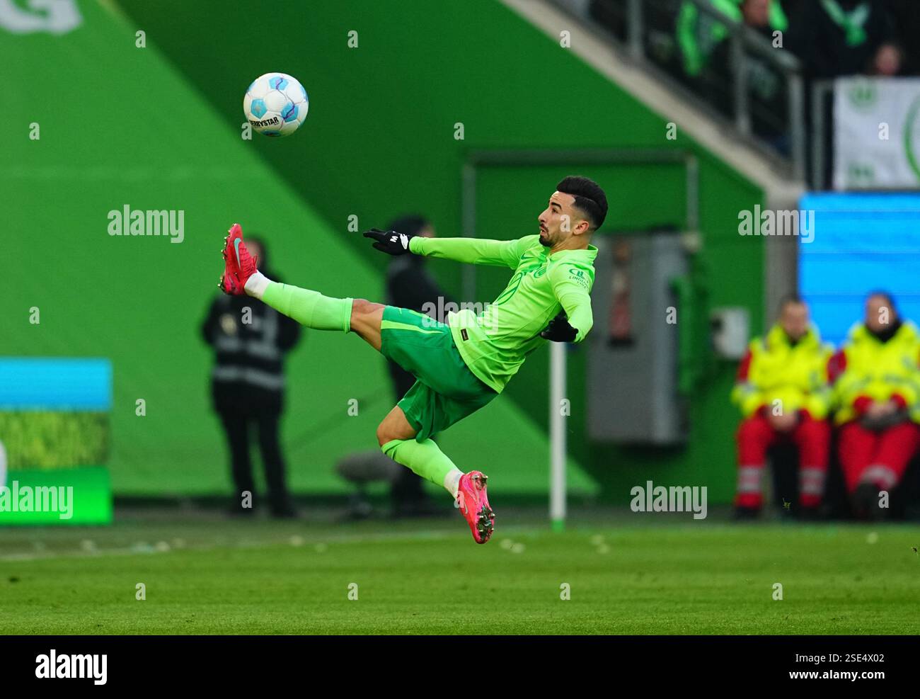 Volkswagen Arena, Wolfsburg, Germany. 08th Feb, 2025. Mohamed Amoura of ...