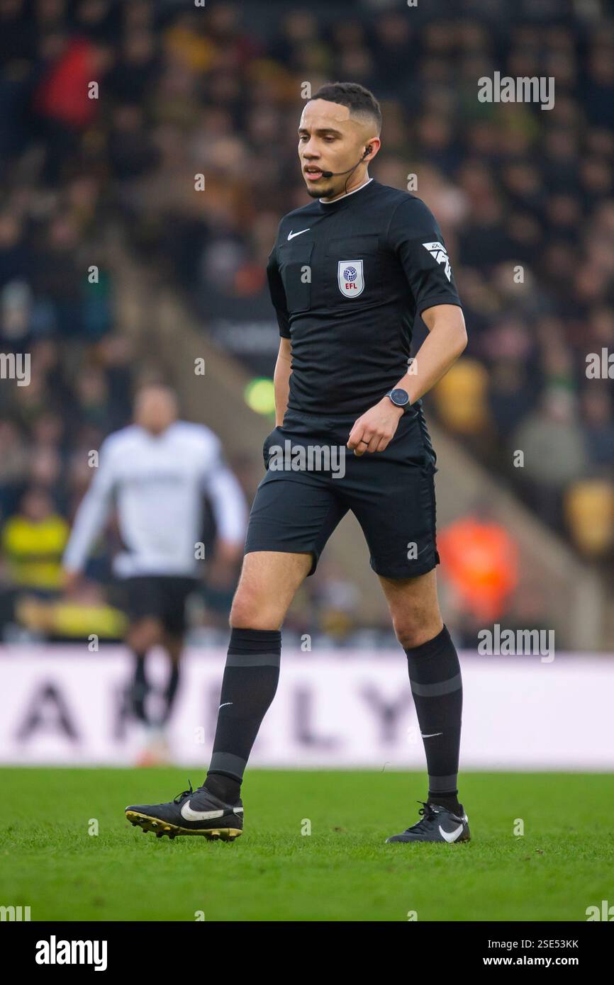 Carrow Road, Norwich on Saturday 8th February 2025. Referee Ruebyn ...