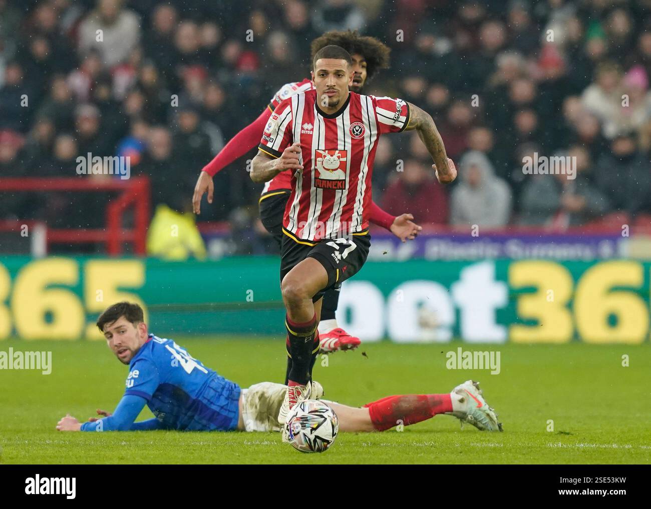 Sheffield, UK. 8th Feb, 2025. Callum Lang of Portsmouth left by ...