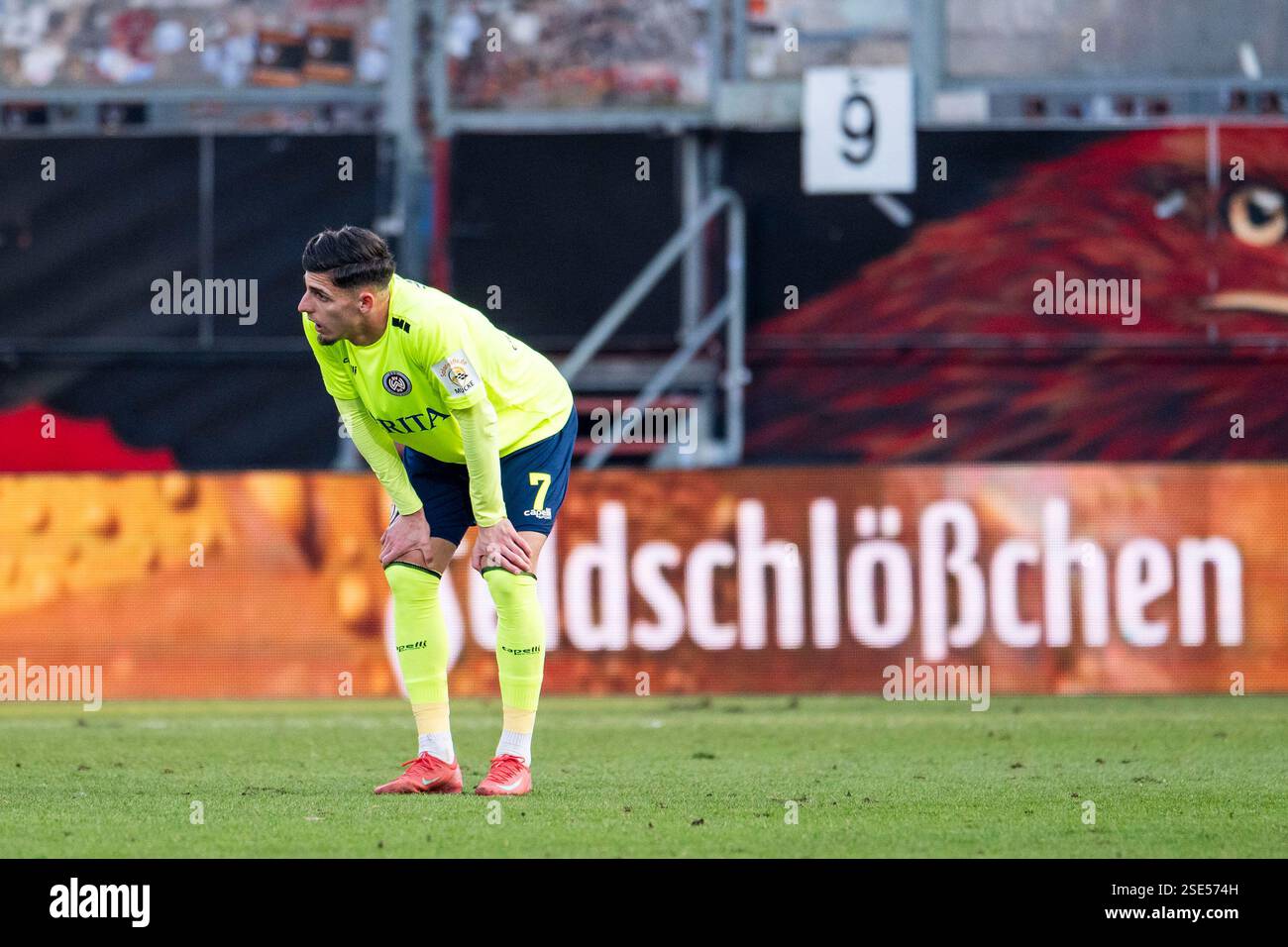08 February 2025, Brandenburg, Cottbus: Soccer, 3rd division, Energie ...