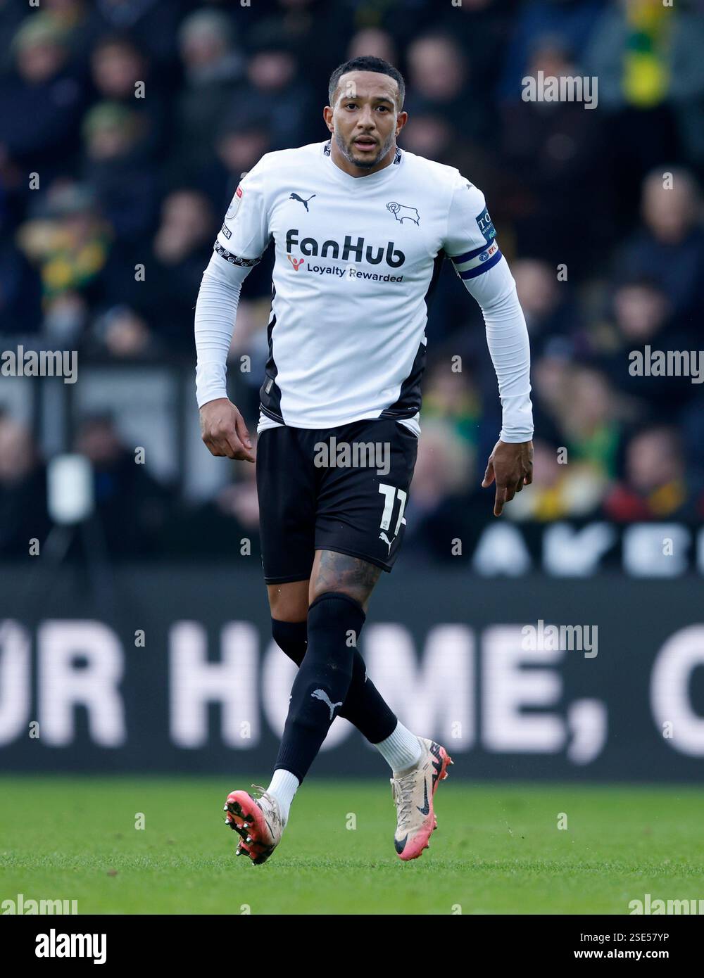 Derby County's Nathaniel Mendez-Laing during the Sky Bet Championship ...