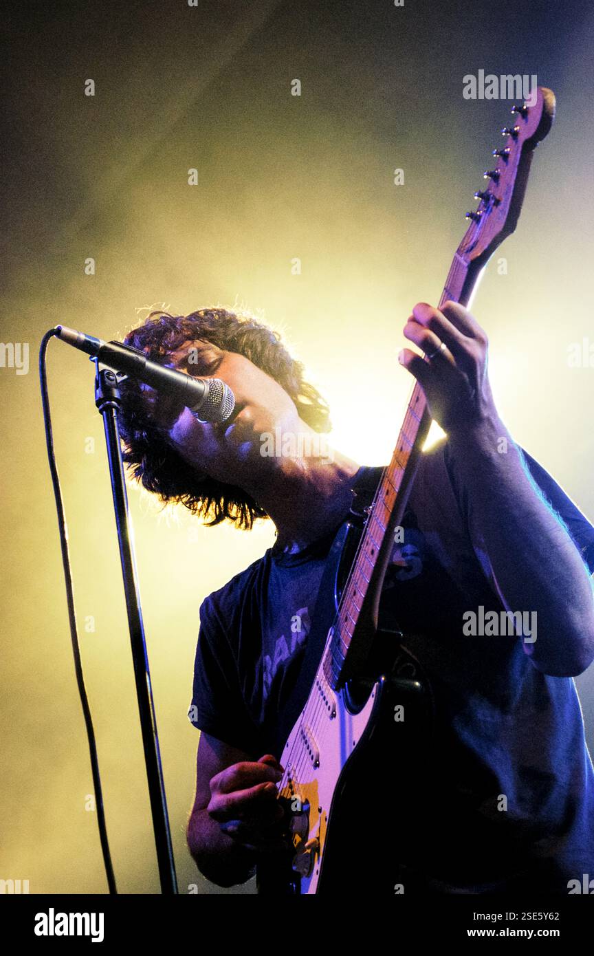 THE RAPTURE, YOUNG, CONCERT, 2004: Singer LUKE JENNER from the RAPTURE ...