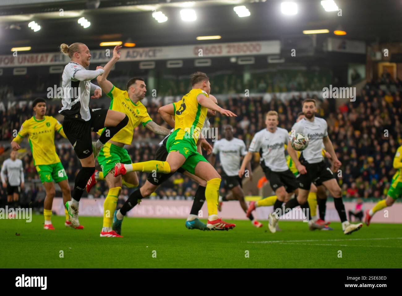 Carrow Road, Norwich on Saturday 8th February 2025. Callum Doyle of ...
