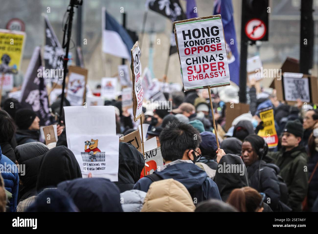 New china embassy uk hi-res stock photography and images - Alamy