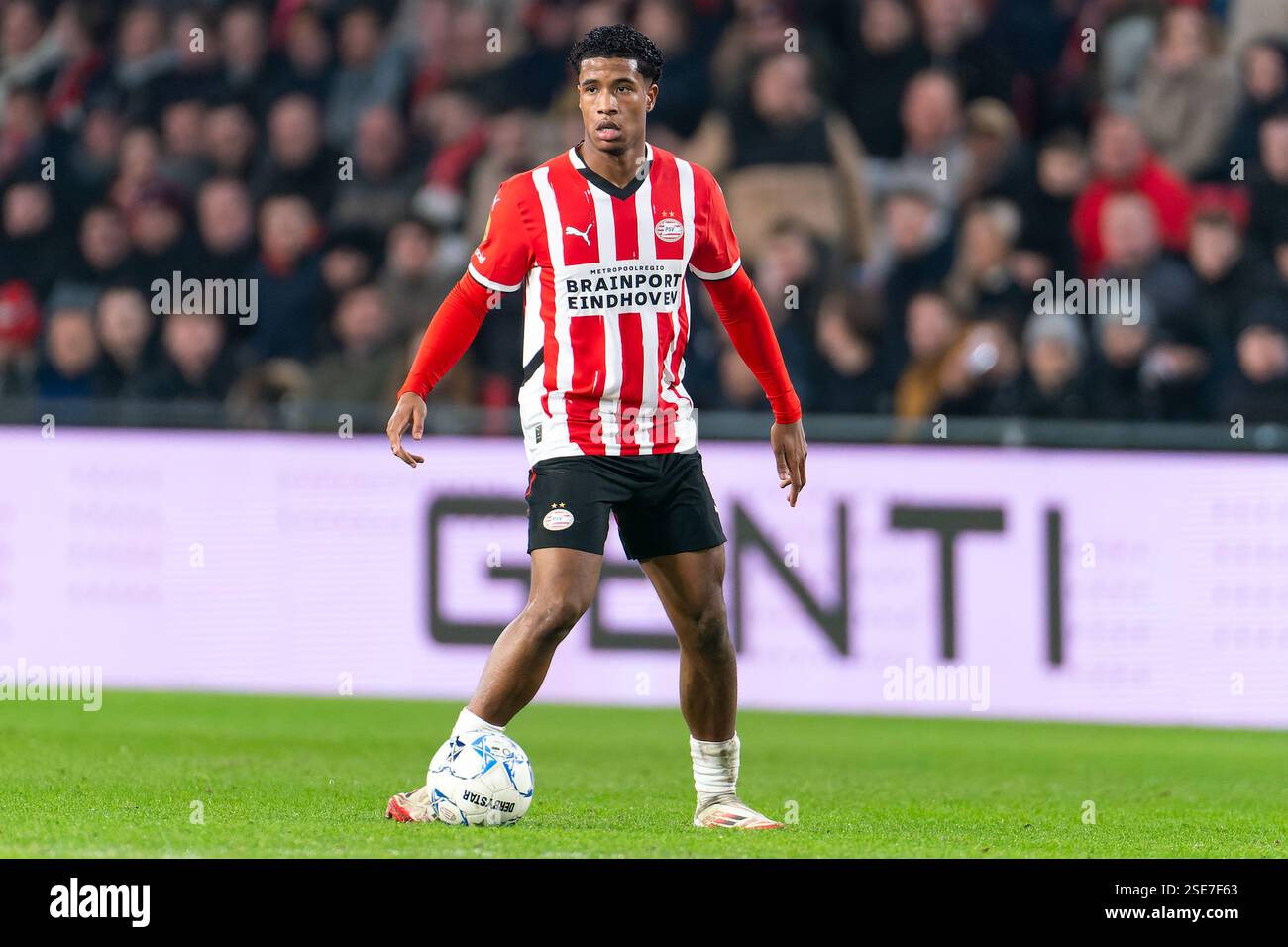 Eindhoven, Netherlands. 05th Feb, 2025. EINDHOVEN, NETHERLANDS - FEBRUARY 5: Ryan Flamingo of ...