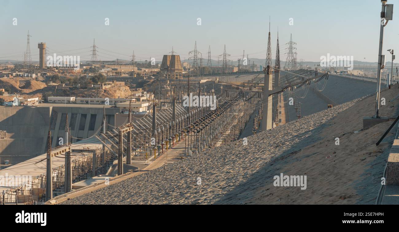The hydroelectric power plant of the High Dam in Egypt Stock Photo - Alamy