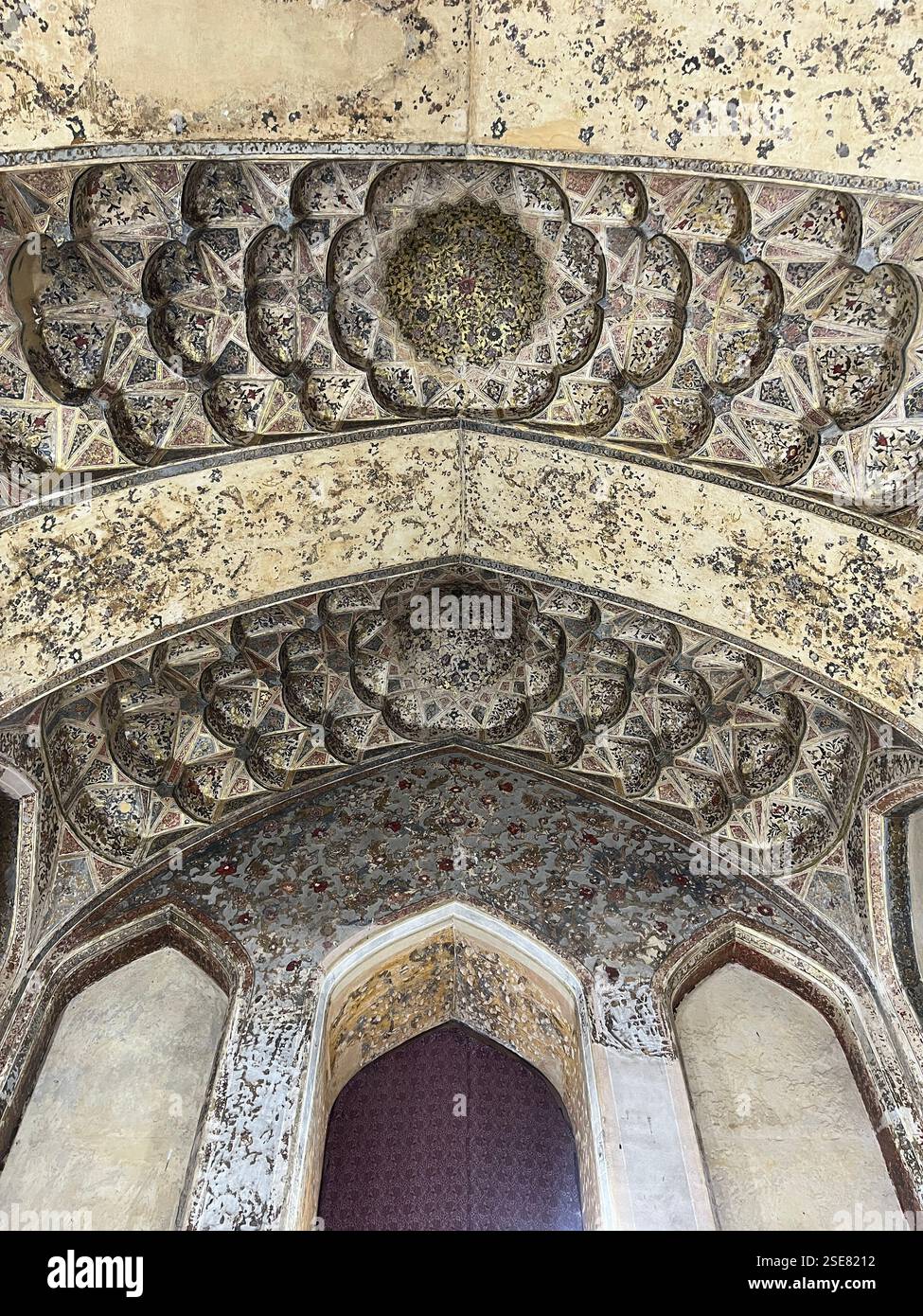 Decorative Vaults in Karim Khan Zand Palatial Citadel, Shiraz, Iran ...