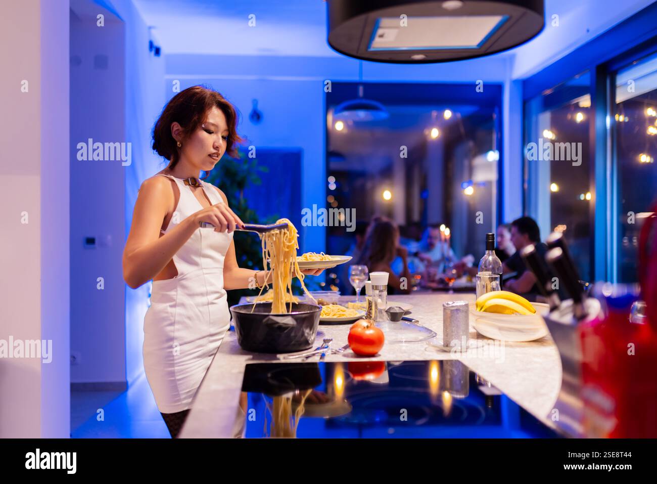 Festive plating hi-res stock photography and images - Alamy