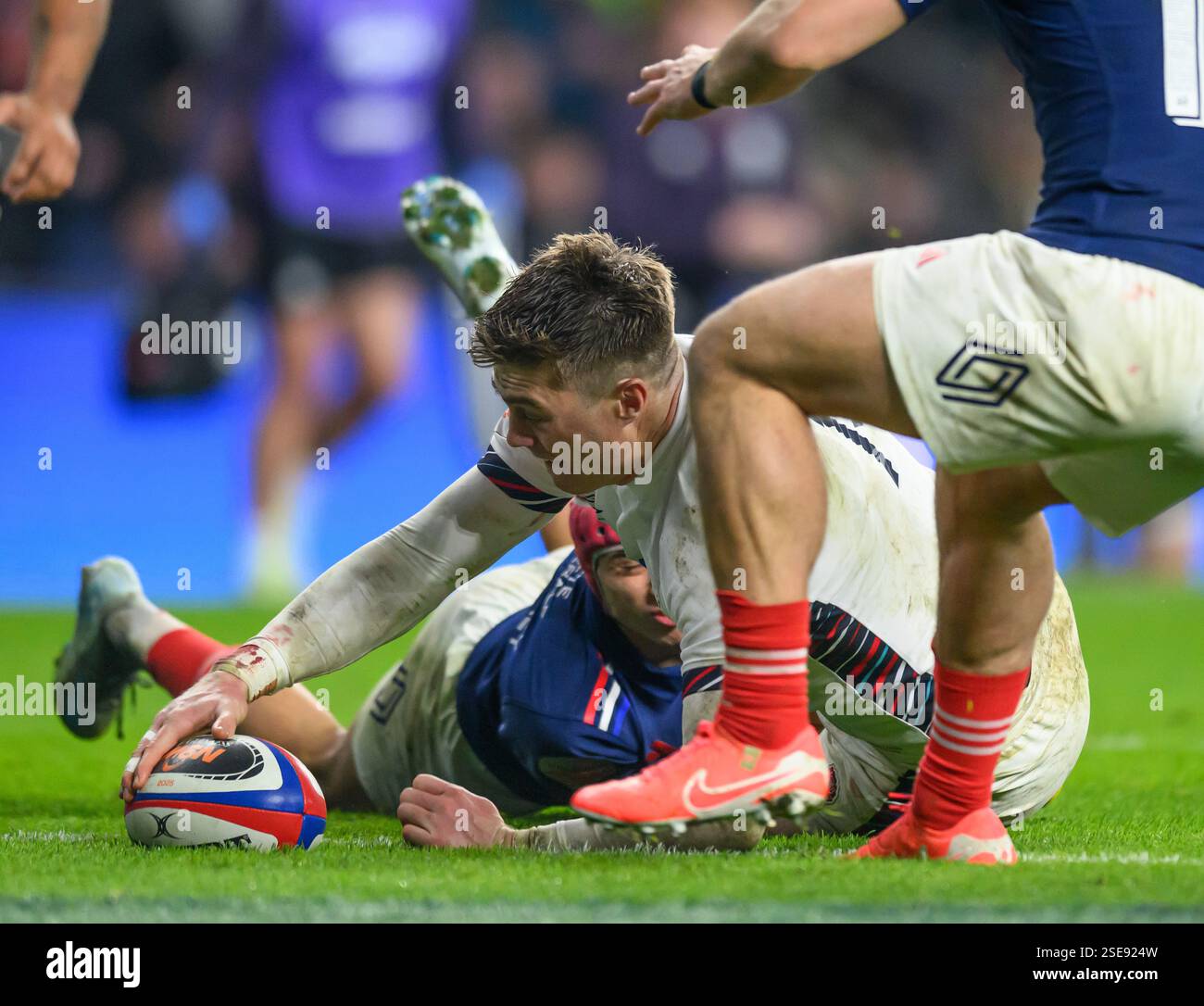 London, UK. 08th Feb, 2025. England v France - Six Nations Championship ...