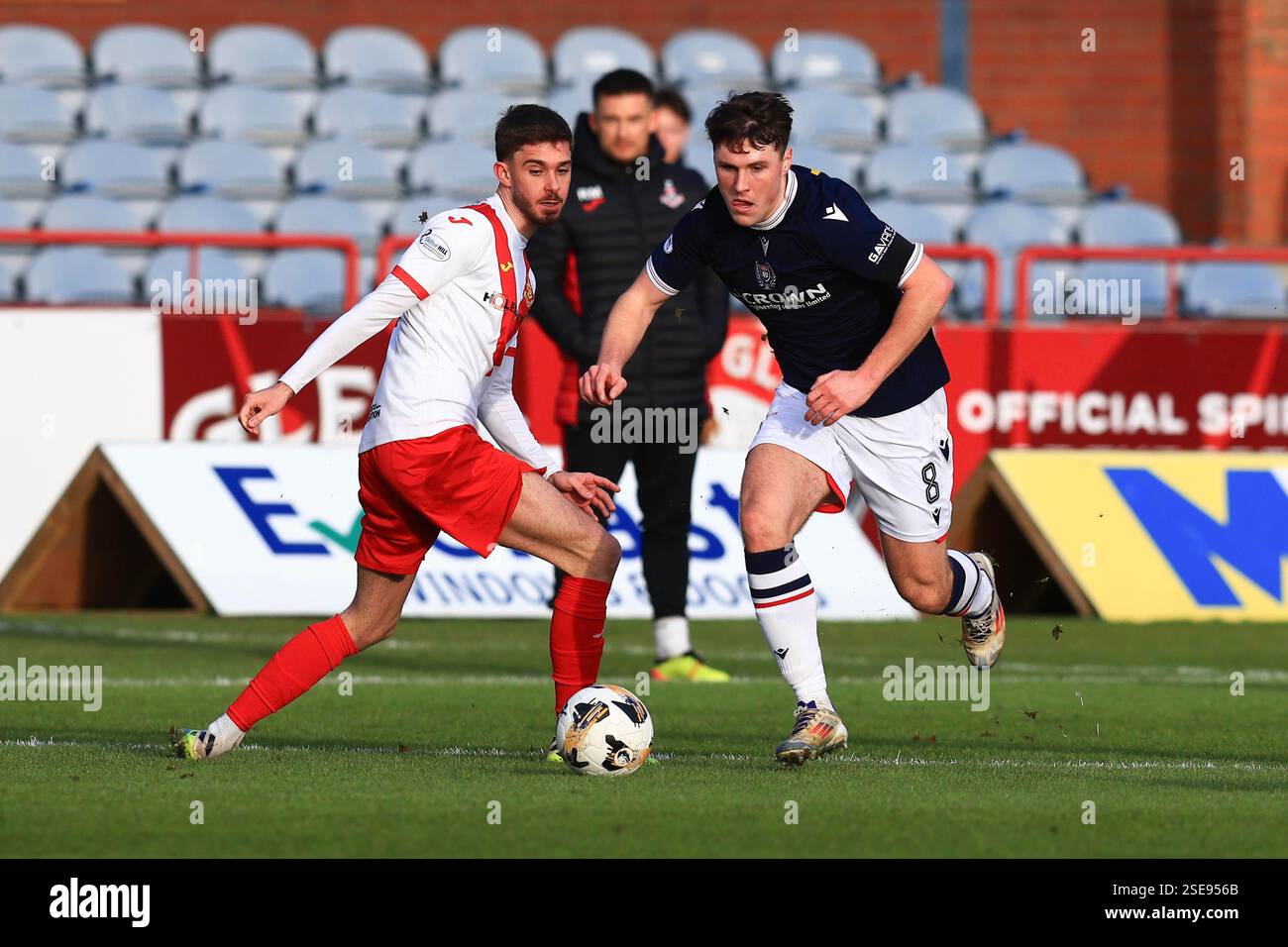 Dens Park, Dundee, UK. 8th Feb, 2025. Scottish Cup Fifth Round Football ...