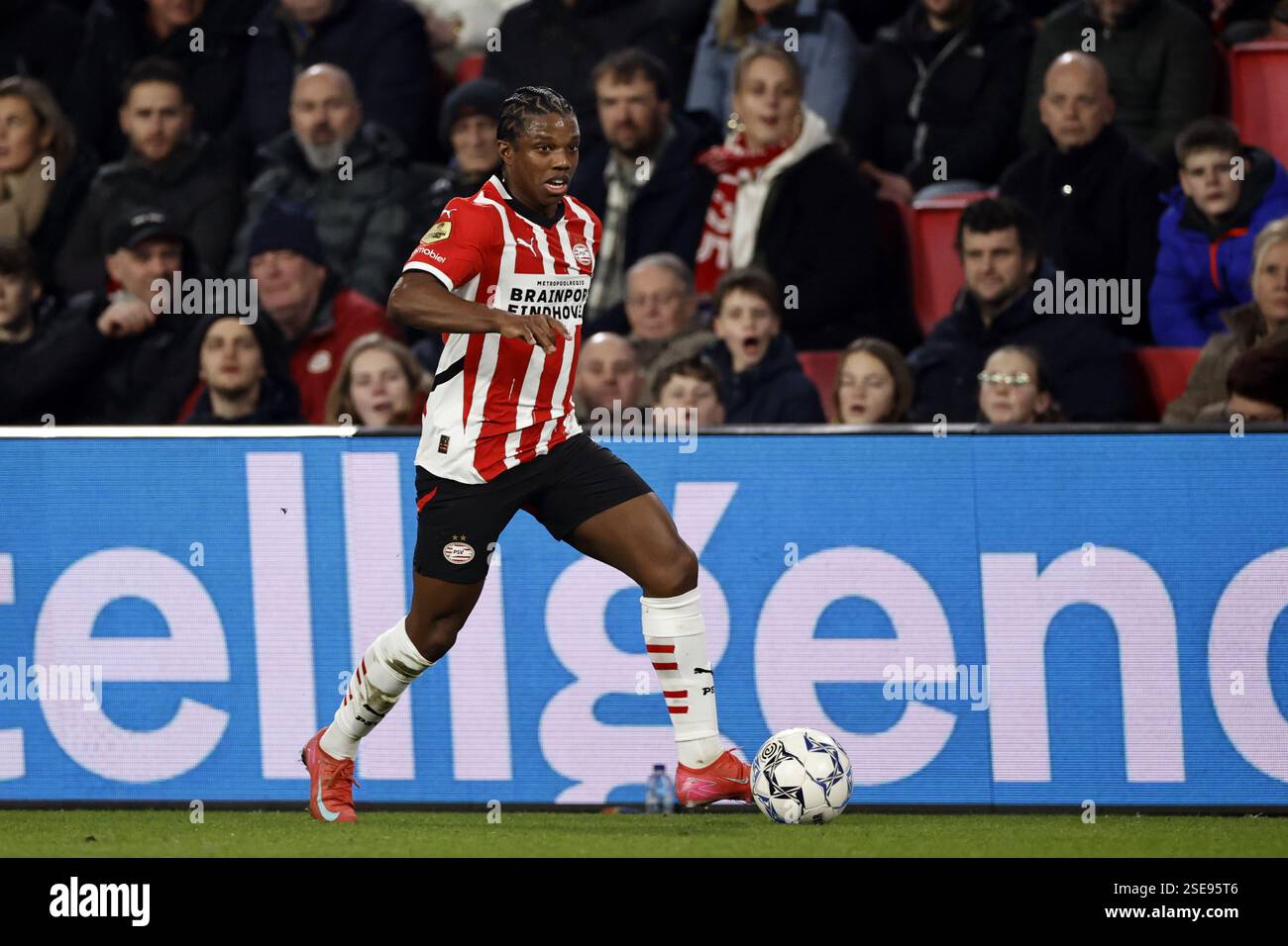 EINDHOVEN - Tyrell Malacia of PSV EIndhoven during the Dutch Eredivisie ...