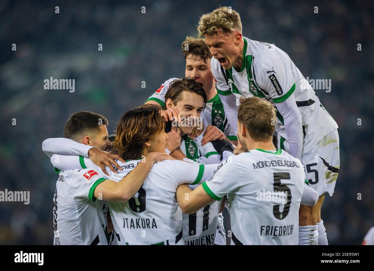 Moenchengladbach, Germany. 08th Feb 2025. Goal celebration: Florian Neuhaus (BMG) Ko Itakura ...