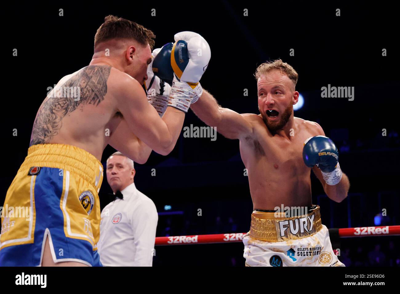 Walter Fury (right) in action during his bout against Joe Hardy at the ...