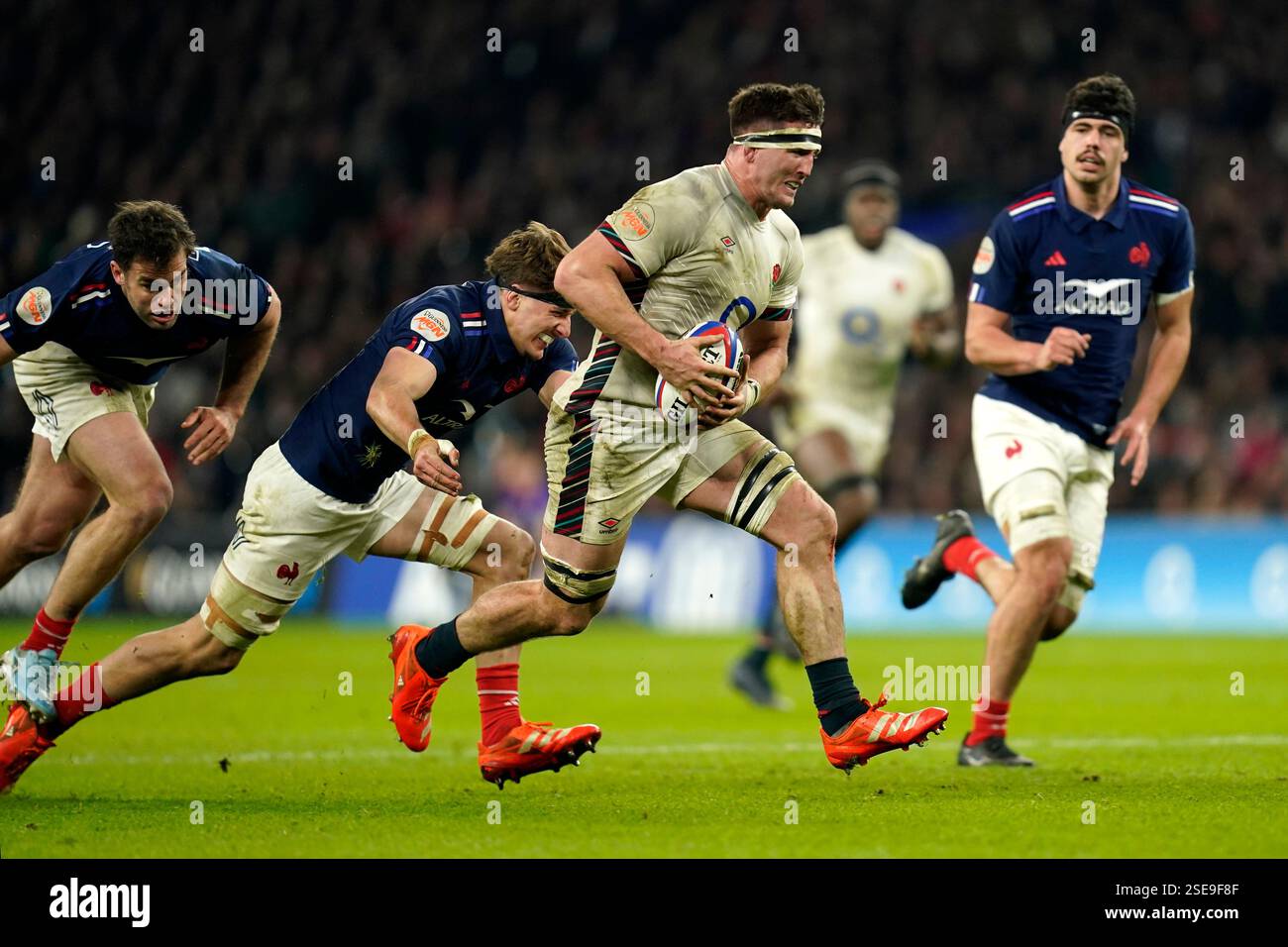 England's Tom Curry during the Guinness Men's Six Nations match at ...