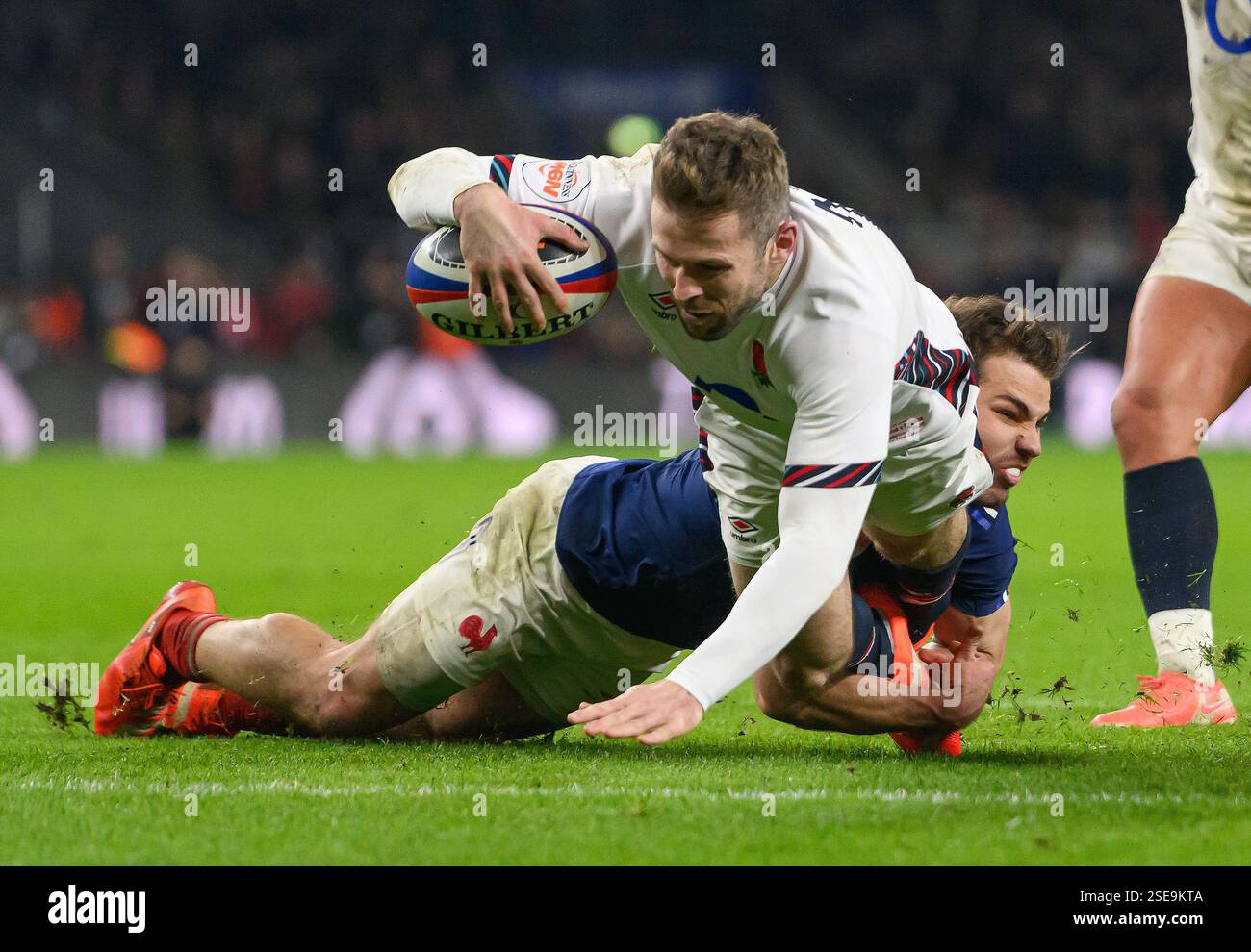 Antoine dupont try france rugby hi-res stock photography and images - Alamy
