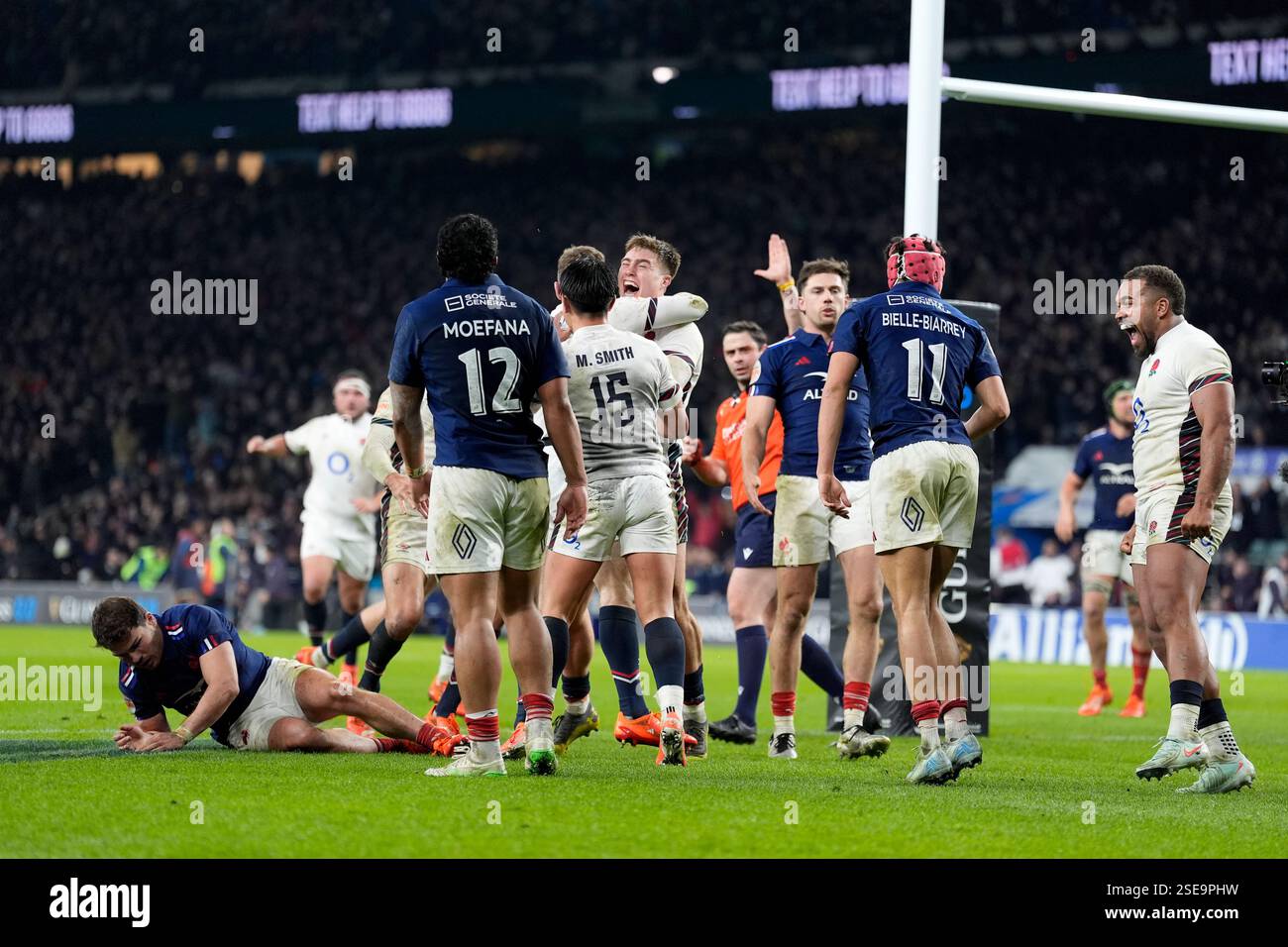 England's Elliot Daly celebrates after scoring a try during the ...