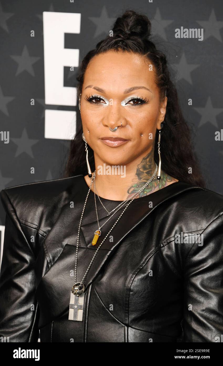 SANTA MONICA, CALIFORNIA - FEBRUARY 07: Kali Reis attends the 30th ...