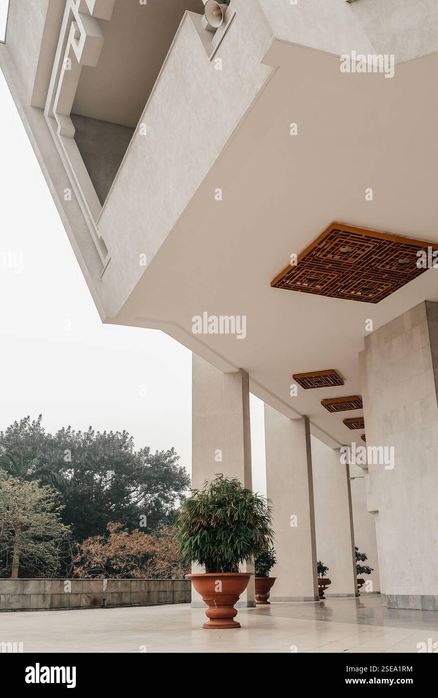 Contemporary Architectural Design Featuring a Striking Overhang and ...