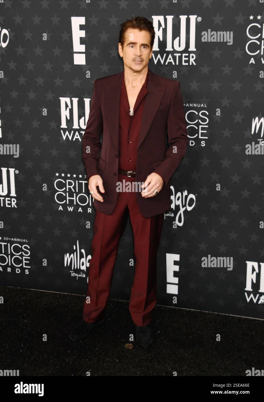SANTA MONICA, CALIFORNIA - FEBRUARY 07: Colin Farrell attends the 30th ...