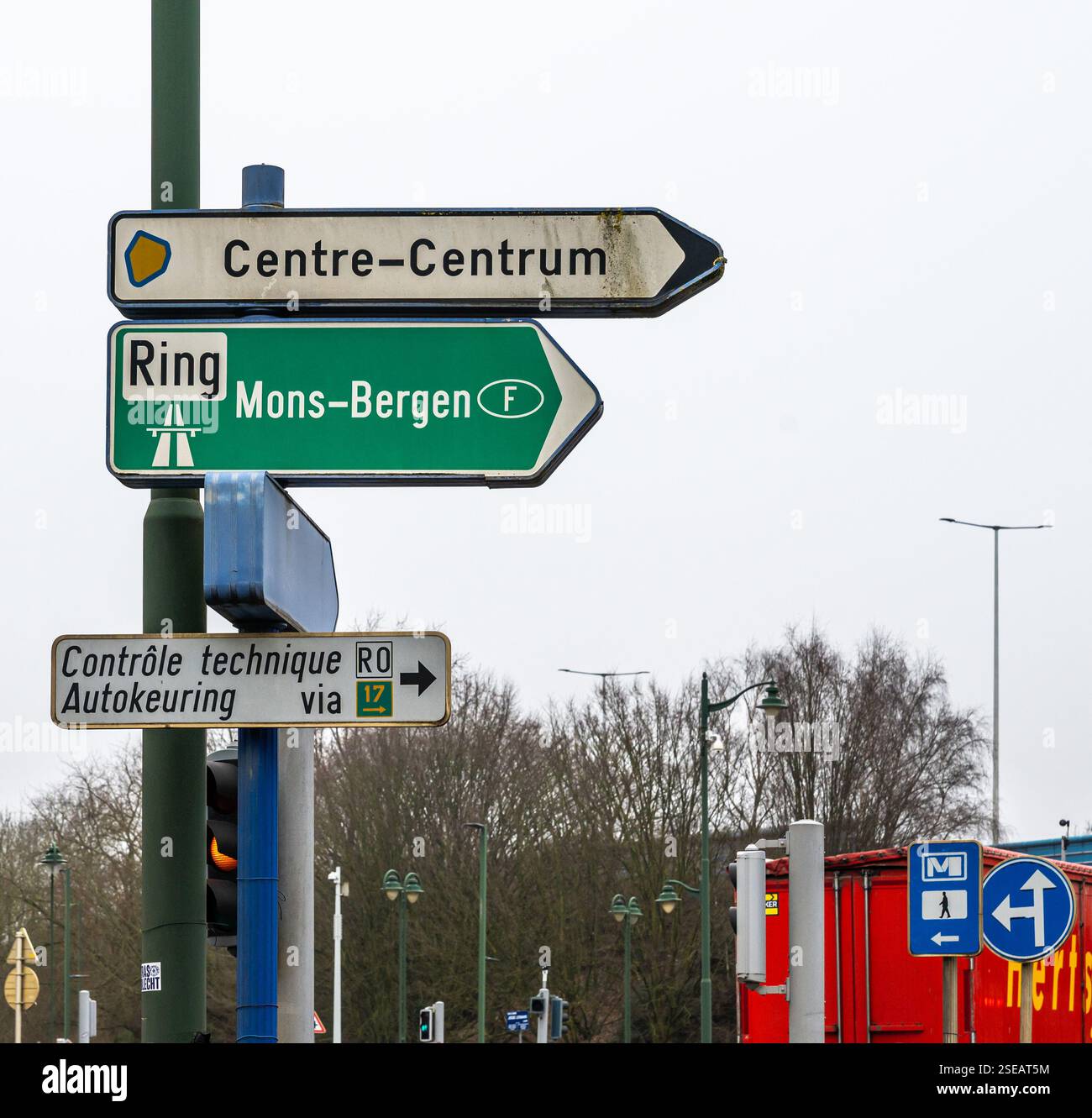 Traffic signs to the Ring, the E 19 highway and Technical car control ...