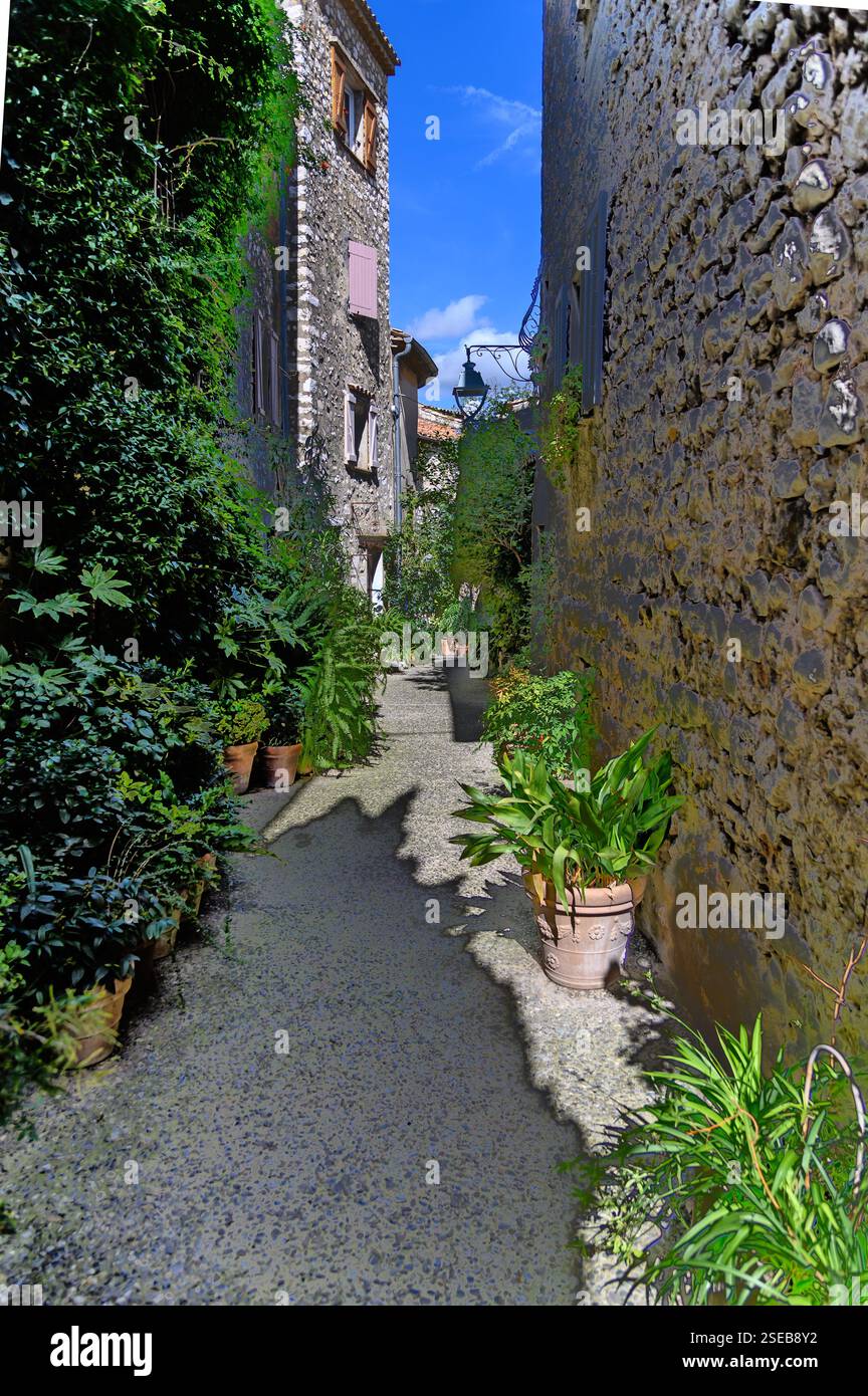 A beautiful Mediterranean alleyway in the old town centre of the famous ...