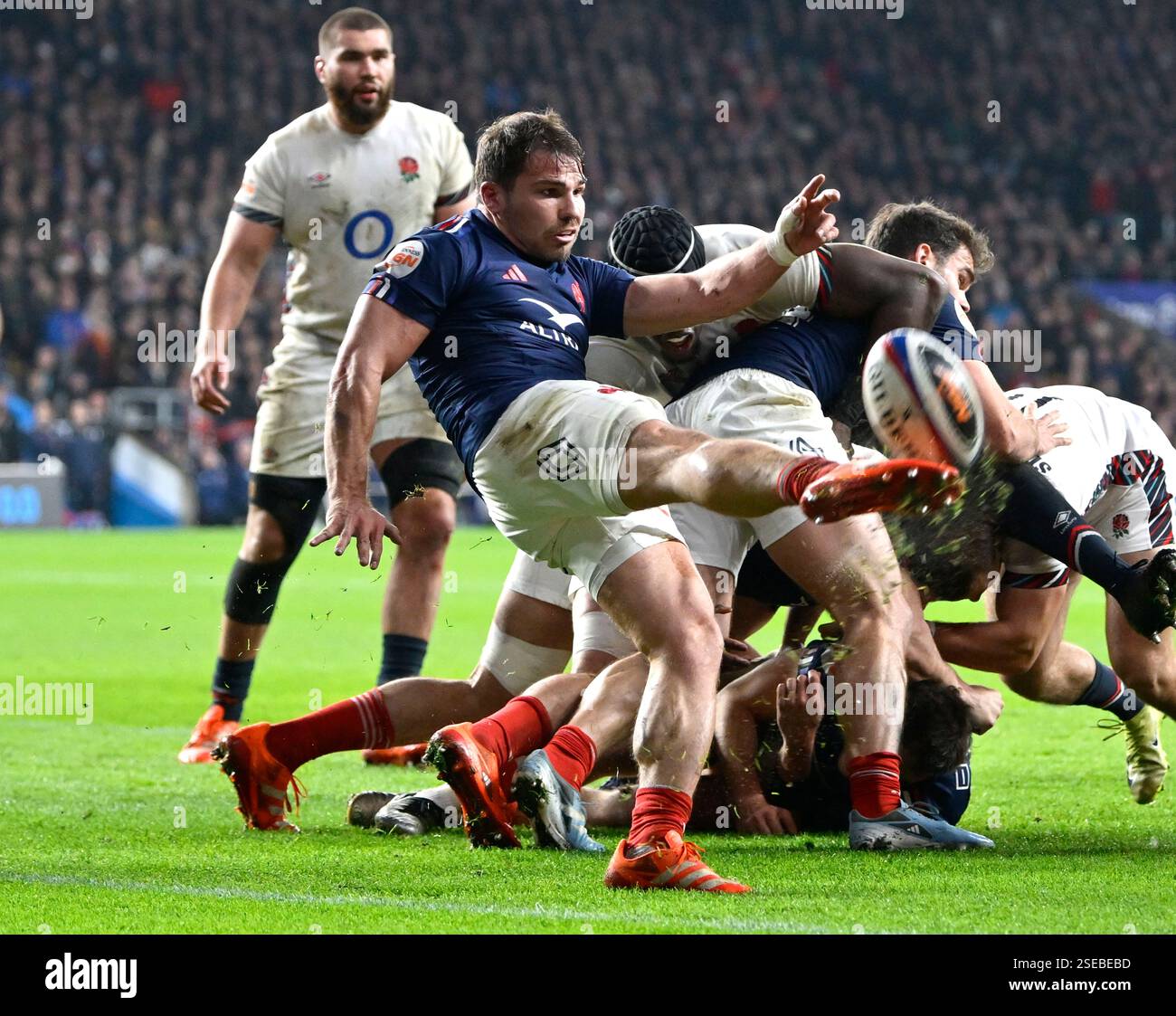 Twickenham. United Kingdom. 08 February 2025. Guinness Mens 6 Nations. England V France. Allianz ...