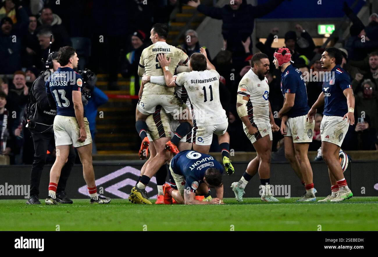 Twickenham, United Kingdom. 08th Feb, 2025. Guinness Mens 6 Nations ...