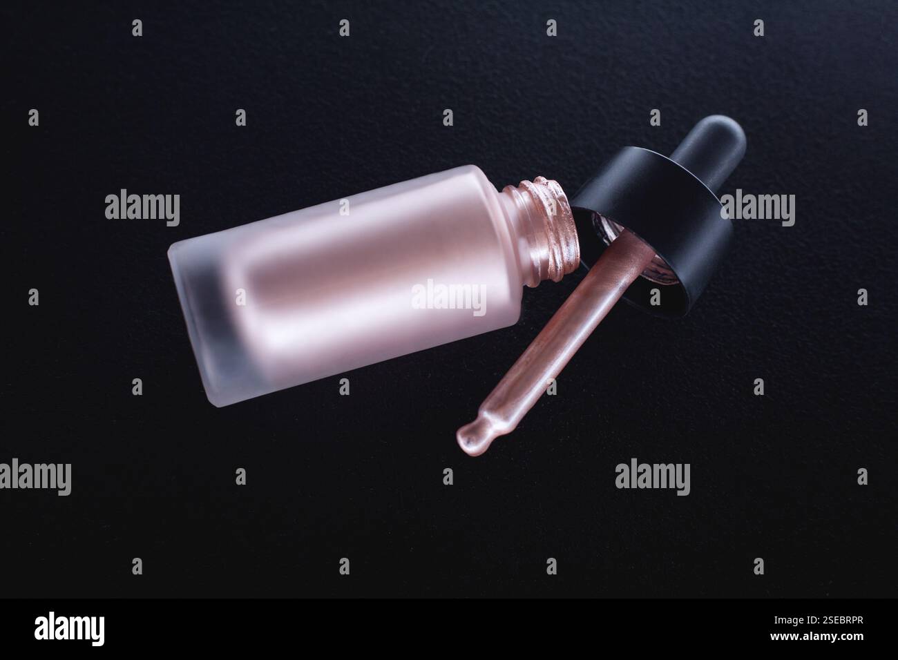 Lighter tone hi-res stock photography and images - Alamy