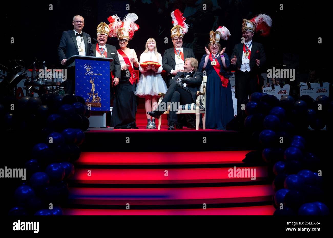 Munich, Germany. 08th Feb, 2025. Günther Jauch (l) speaks at the ...