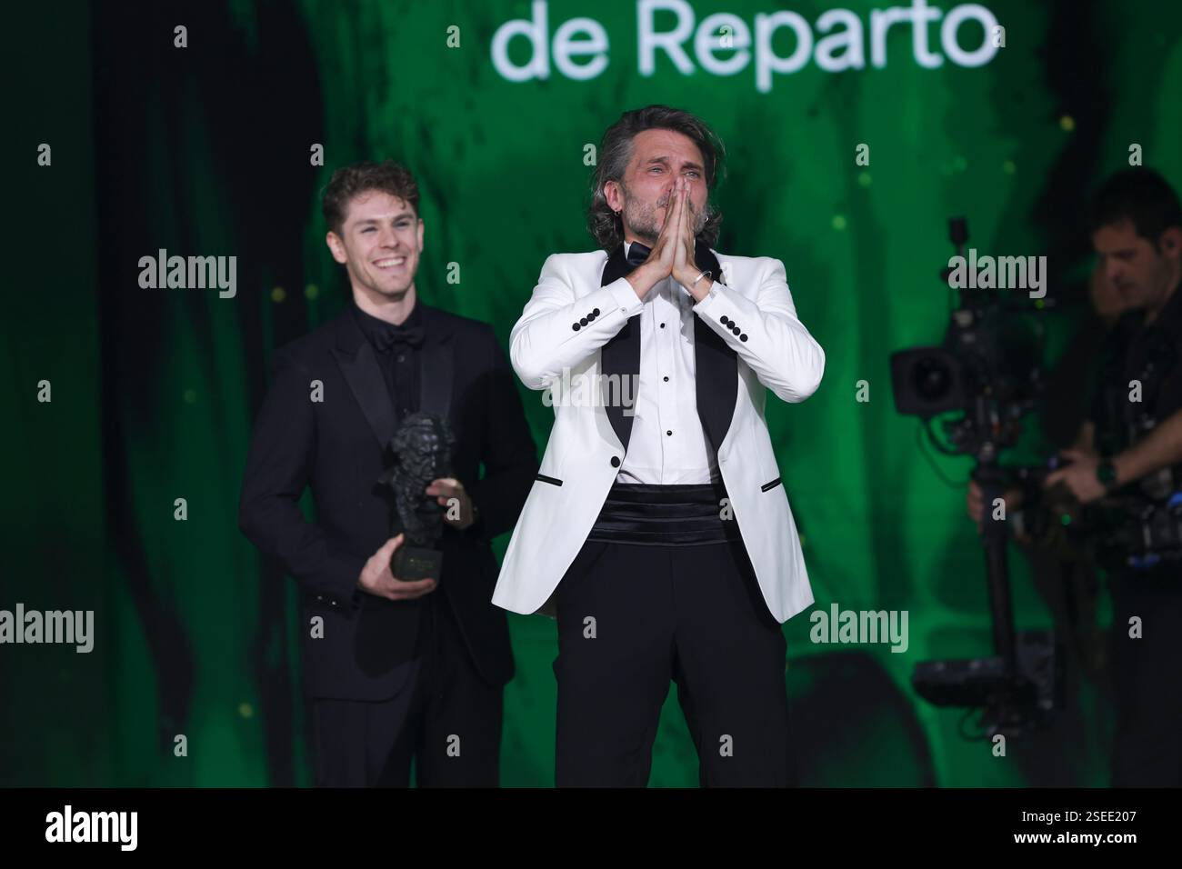 Salva Reina, centre, accepts the best supporting actor award for 'The ...