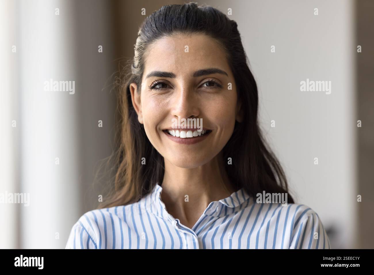 Brazilian women headshot hi-res stock photography and images - Alamy