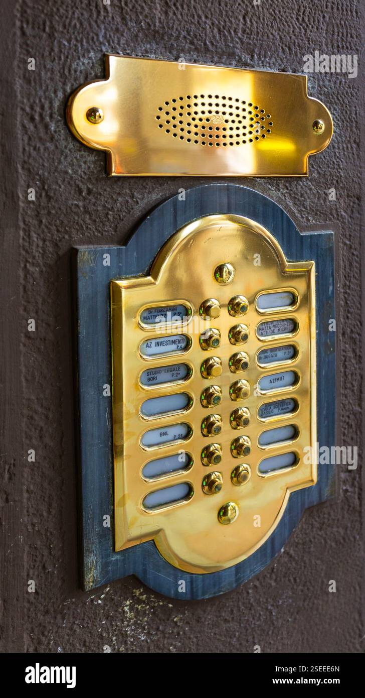 Intercom symbol hi-res stock photography and images - Alamy