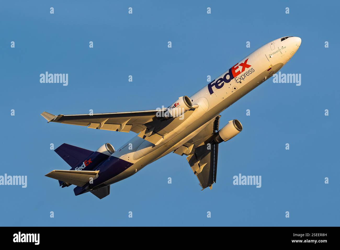 Sky Harbor International Airport 2-8-2025 Phoenix, AZ USA FedEx Express ...