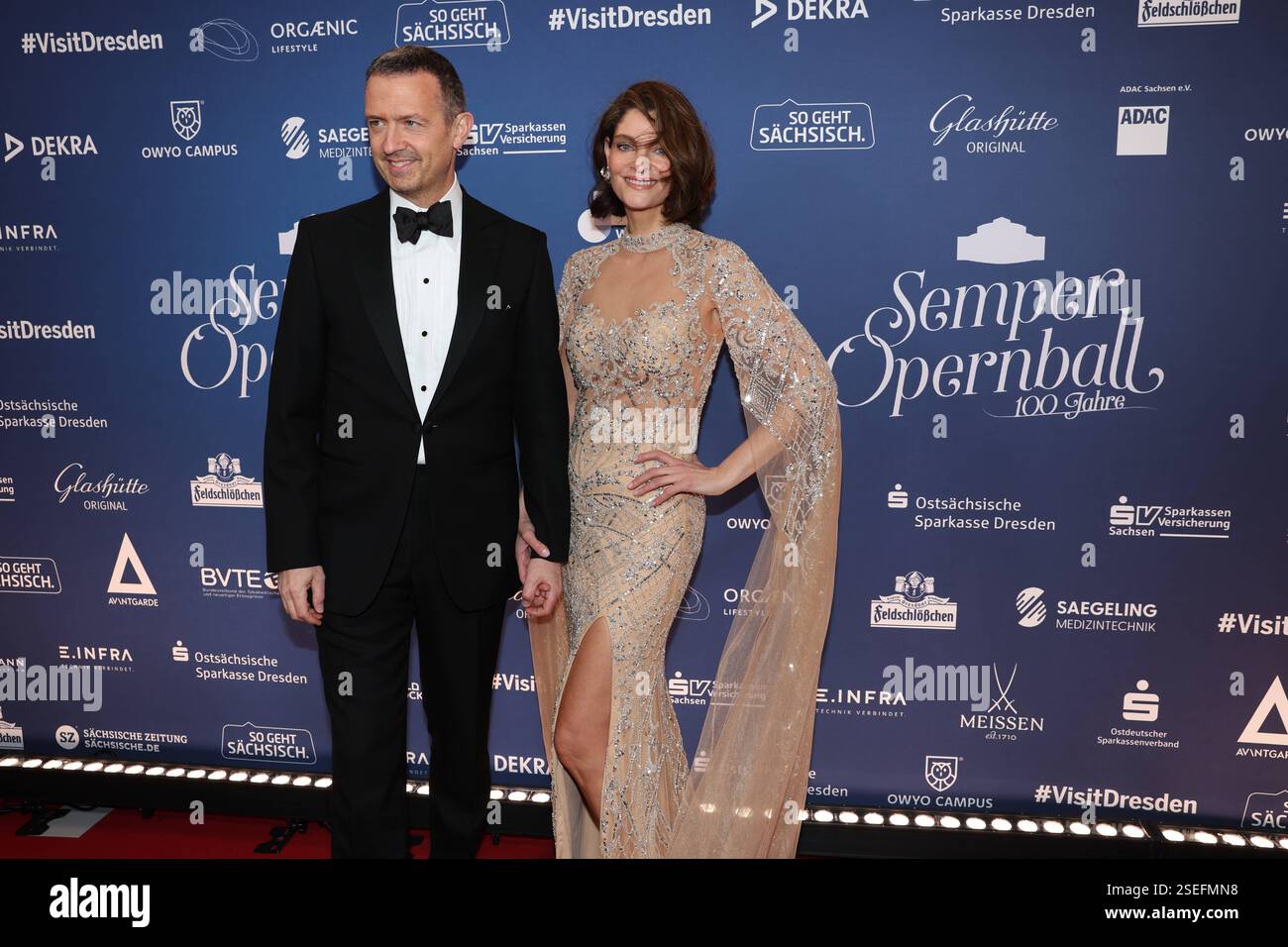 Till Brönner mit Ehefrau Nadia Dassouki beim 17. SemperOpernball 2025 ...