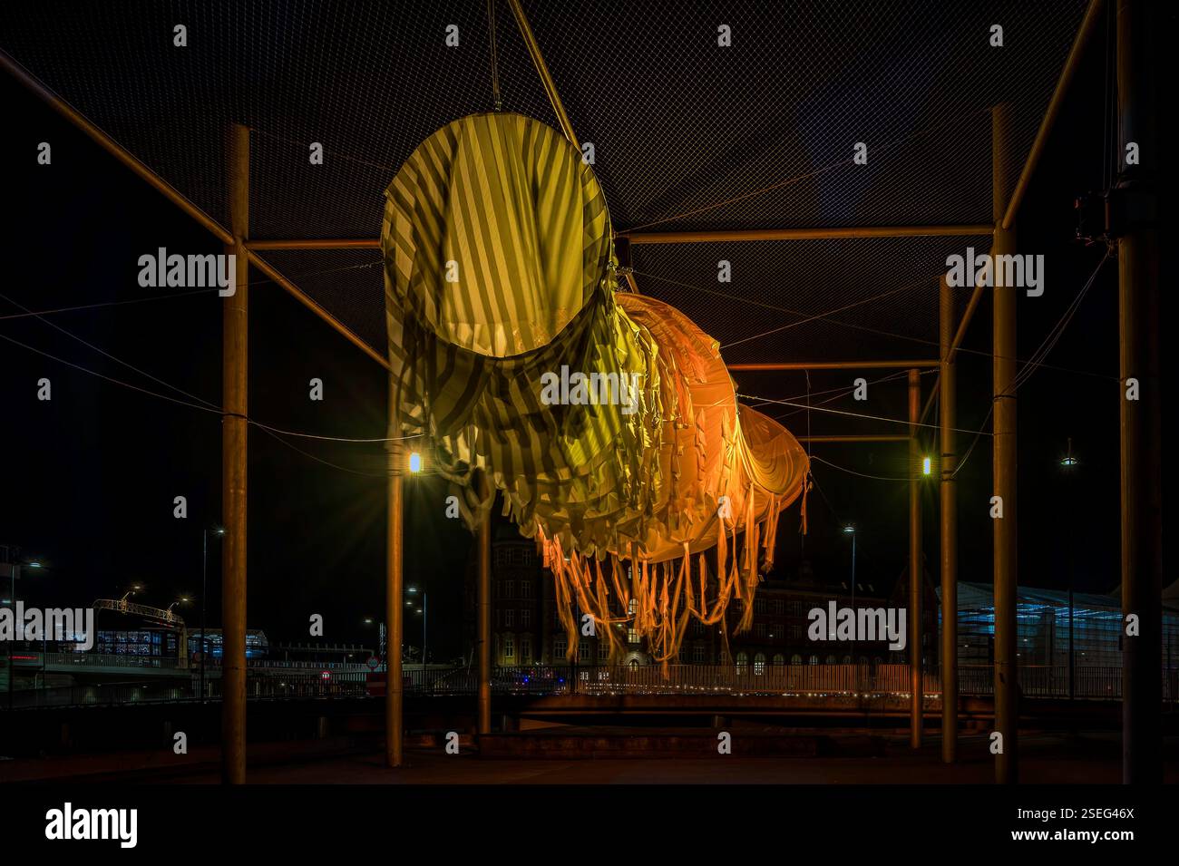 Copenhagen Light Festival 2025. The weather report is a sculpture ...