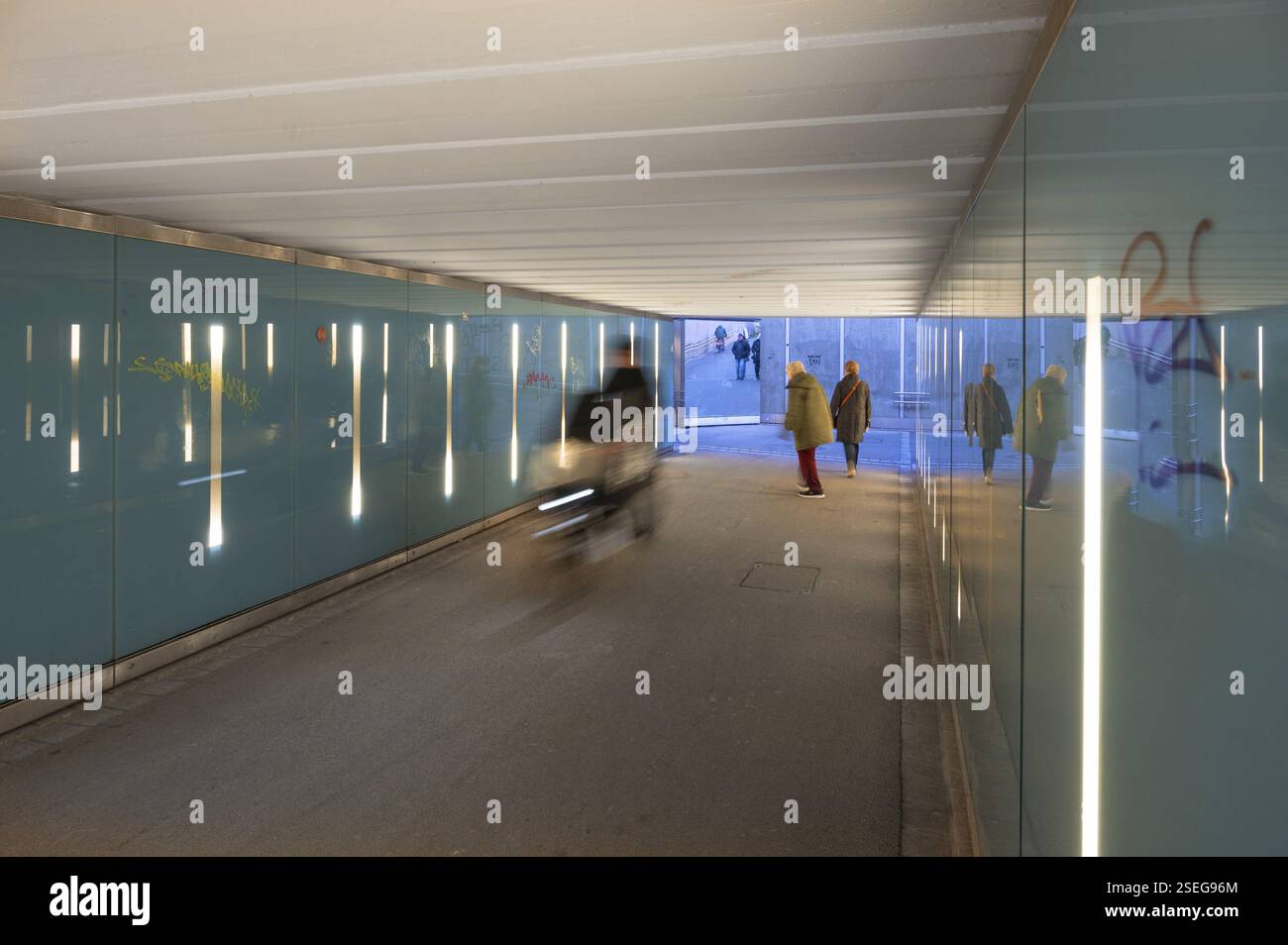 Redesigned pedestrian and cycle tunnel, Gerbereitunnel, Erlangen ...