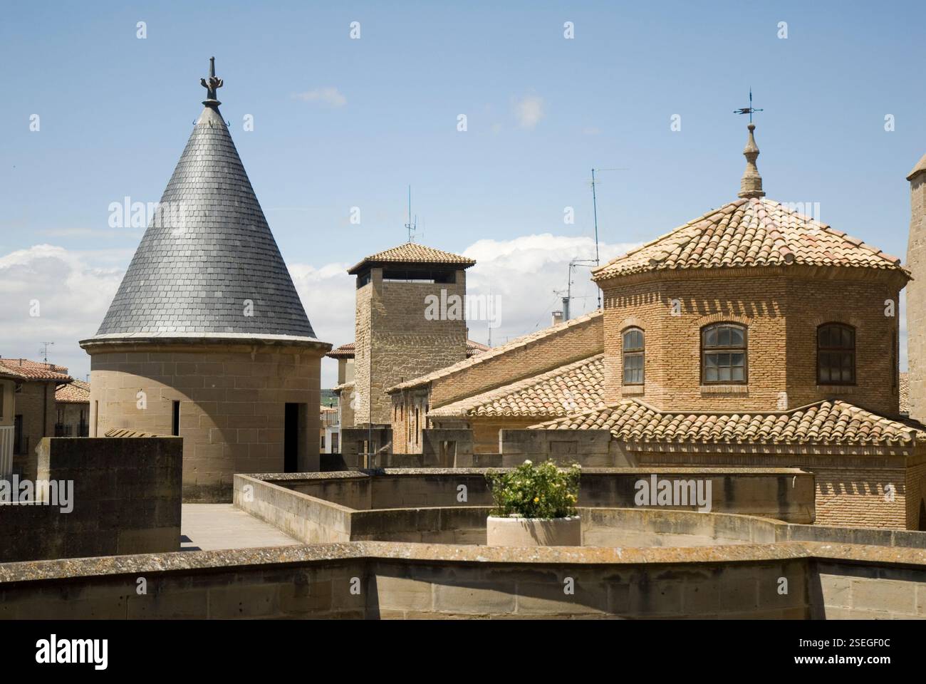 Olite tourism hi-res stock photography and images - Alamy