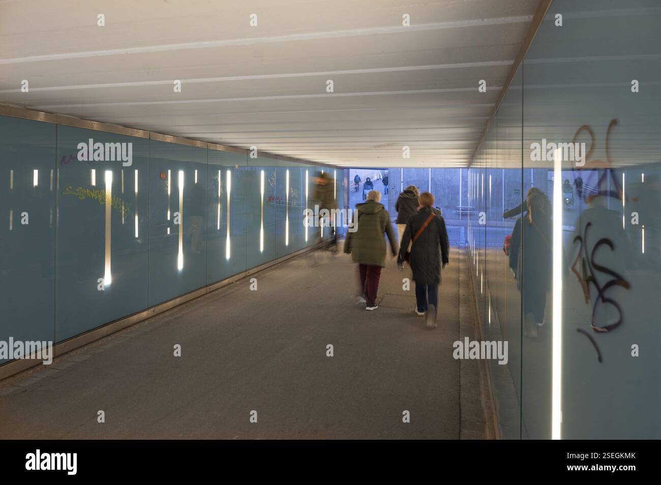 Redesigned pedestrian and cycle tunnel, Gerbereitunnel, Erlangen ...