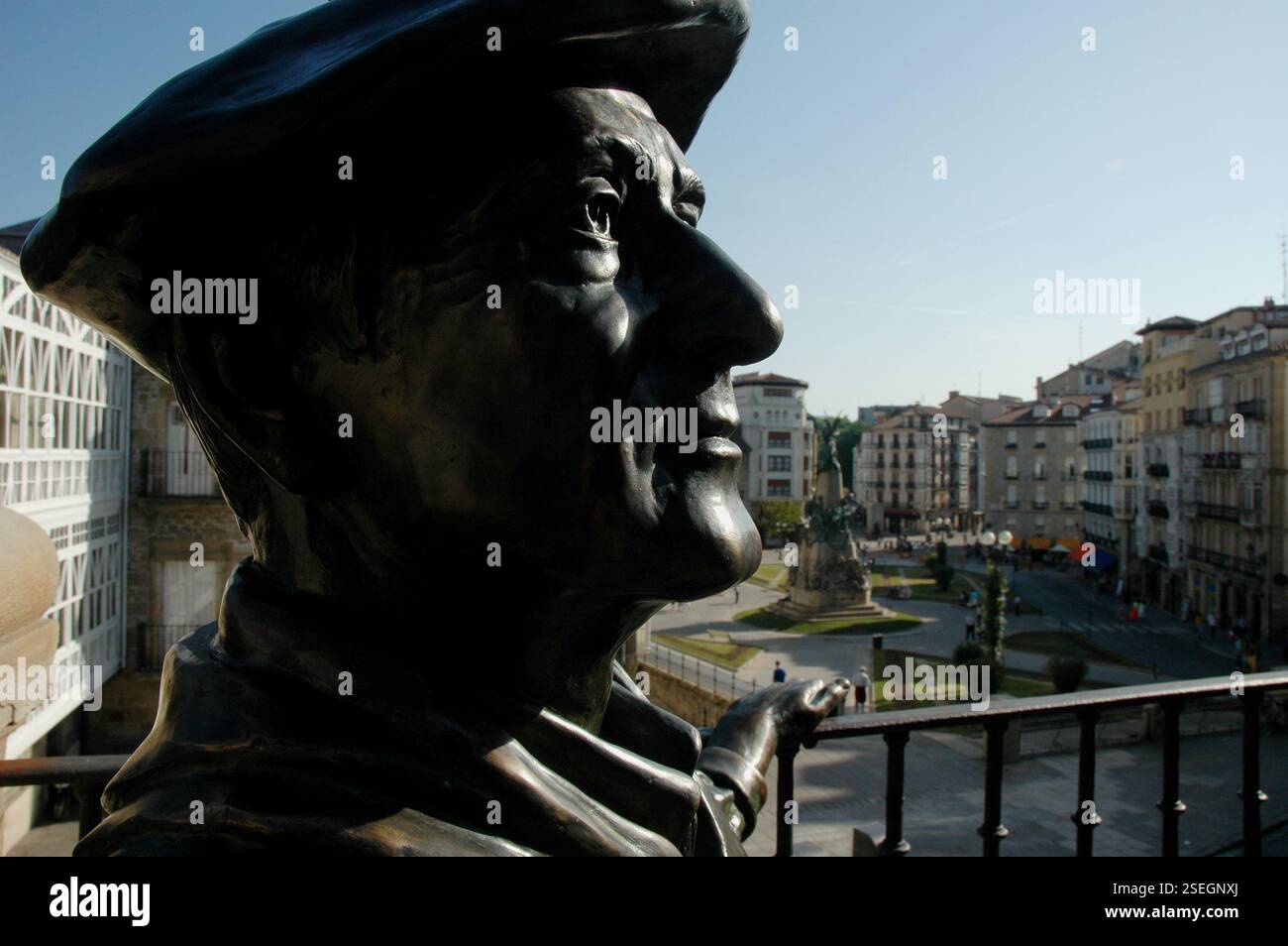 Celedon symbolic figure hi-res stock photography and images - Alamy