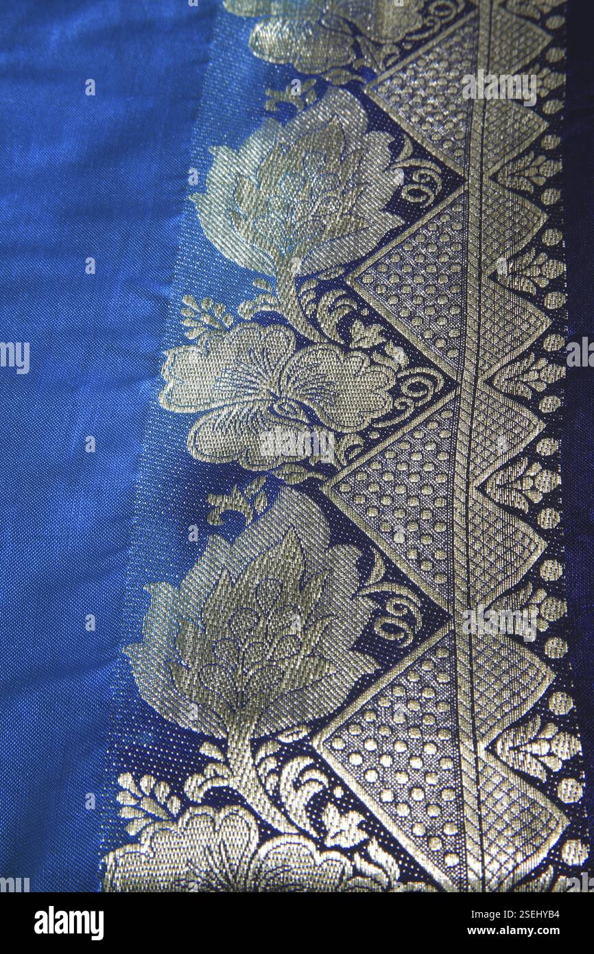 Concept, kinari or border edge gold lace jabot margin rim tatting silk ...