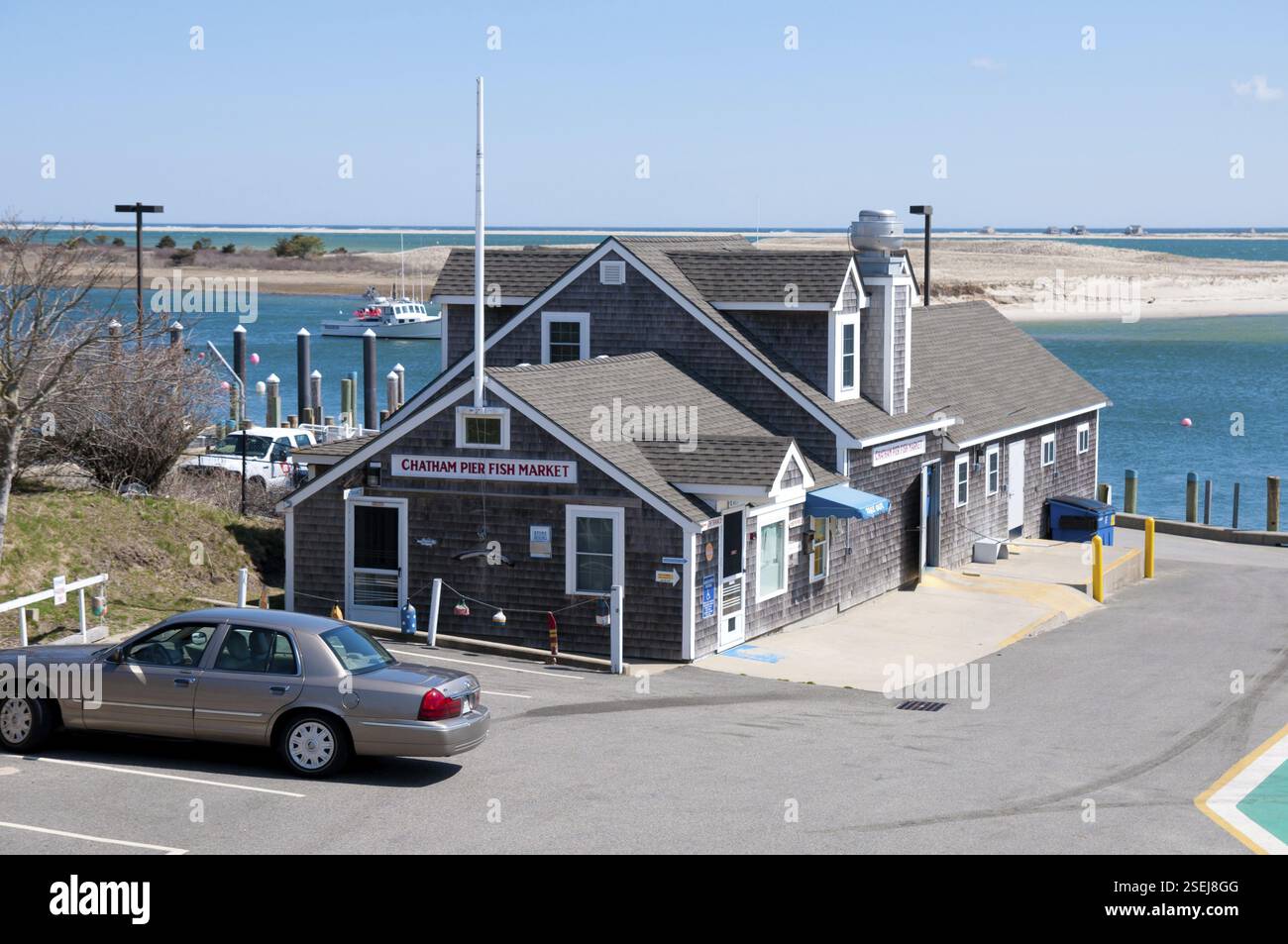 Chatham pier fish market on Cape Cod, MA, Chatham, USA, North America ...