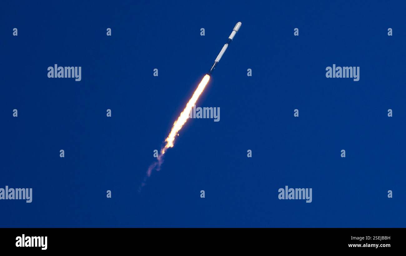 Cape Canaveral, Florida, USA. 8th Feb, 2025. A SpaceX Falcon 9 rocket ...