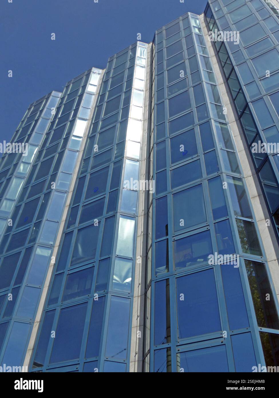 Office tower, glass facade Stock Photo - Alamy